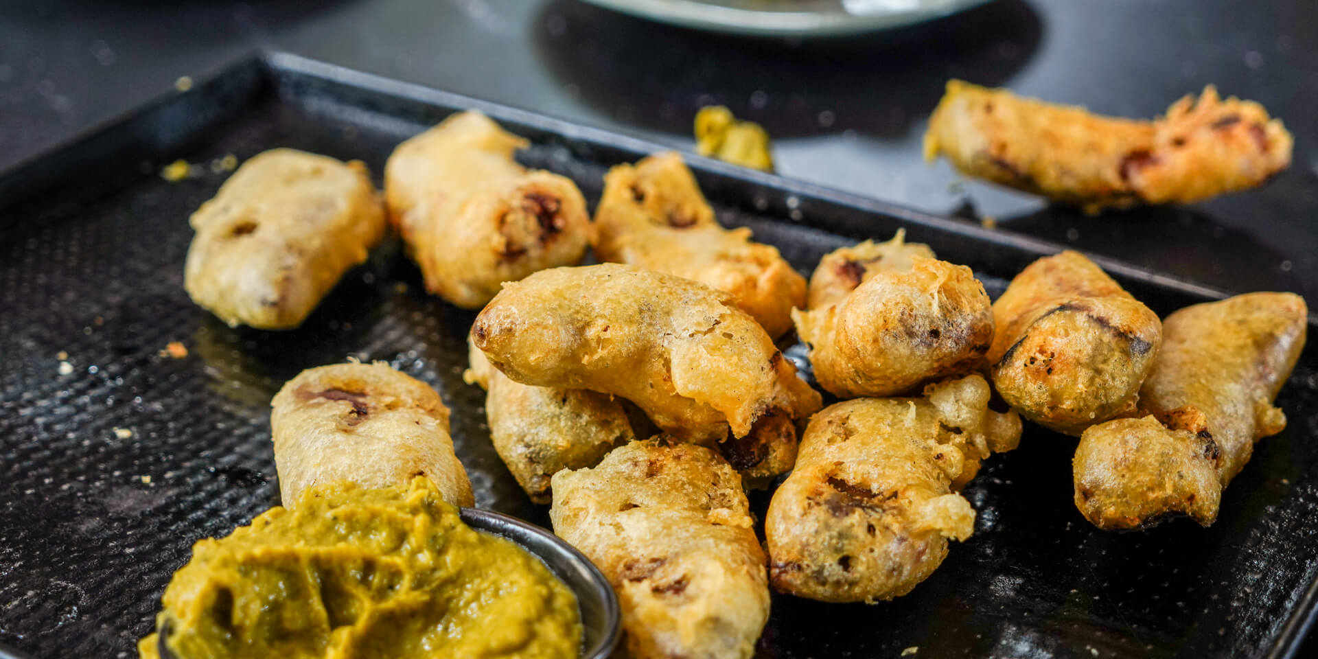 Eskort - Deep-fried Ribs with a Jalapeño-Apple Dip - Eskort