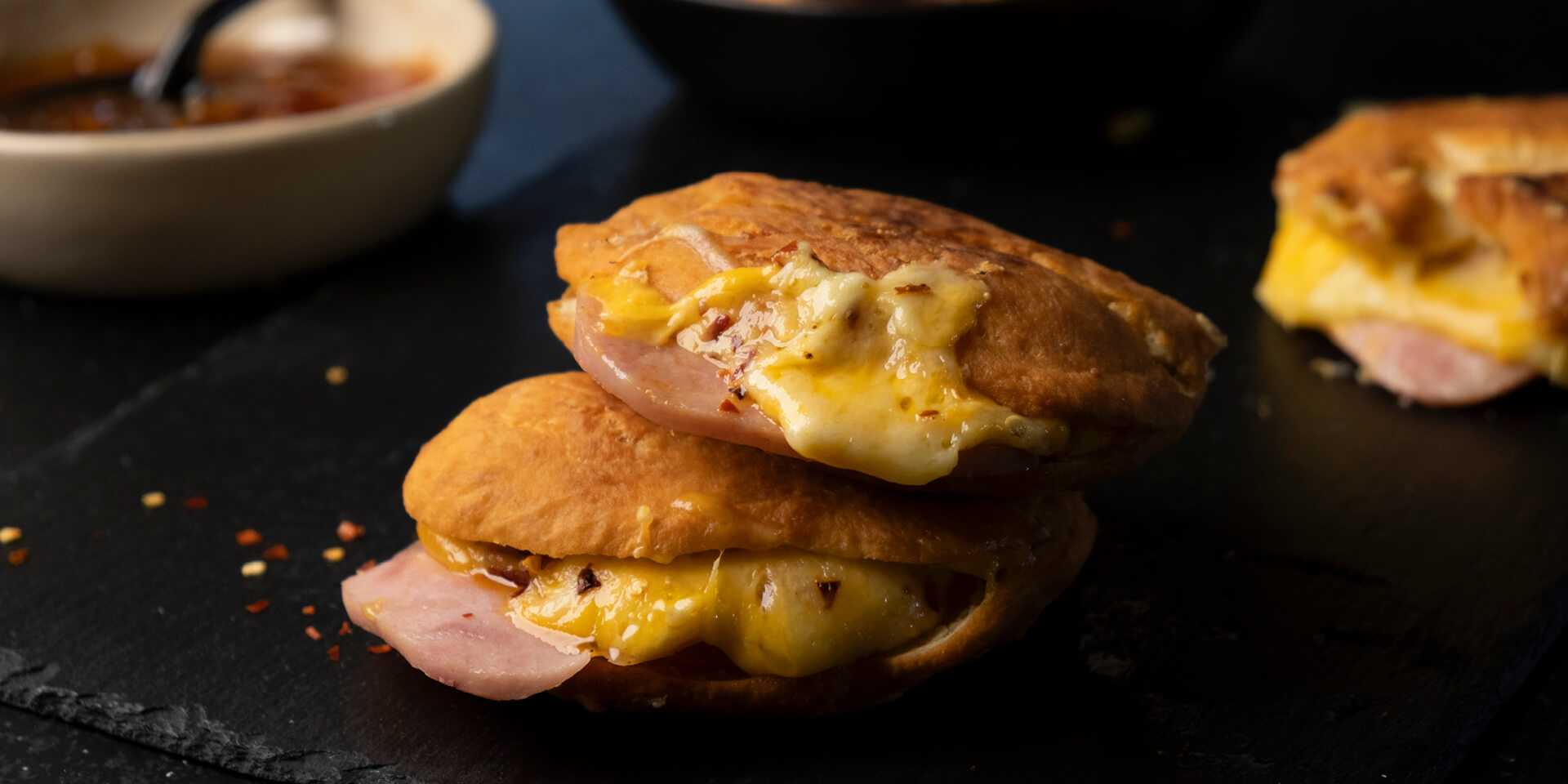 Eskort - Ham & Cheese Vetkoek - Eskort